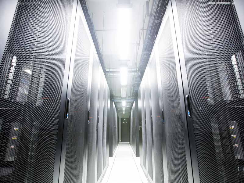 Intelligent Low-Carbon Power Sourcing for Data Centers | Reports ...